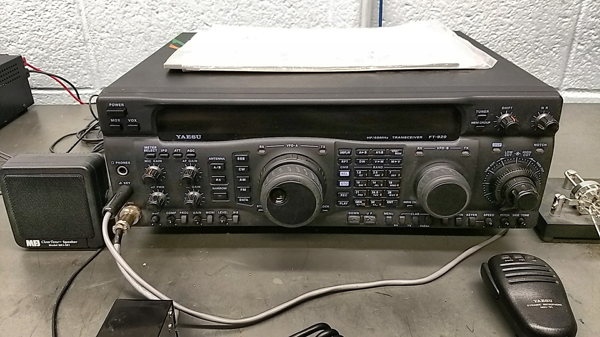 Yaesu FT-920 HF Transceiver | Amateur Radio Club